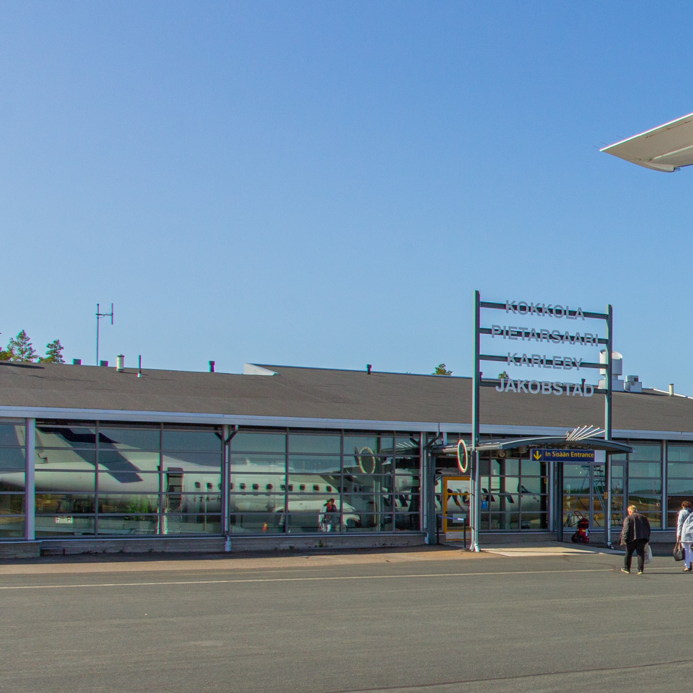 Dagliga direktflyg från och till Helsingfors - Jakobstad